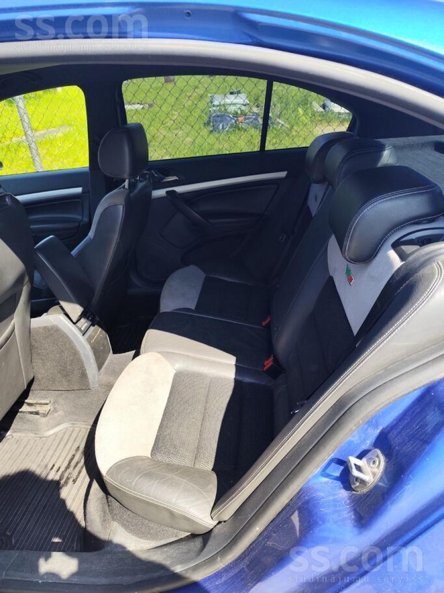 Blue Skoda Octavia 2007 in Riga, with an engine capacity of 2.00 L and mileage of 333 thousand km for 2800 €, photo 6 on AUTOMOTO.COM.LV