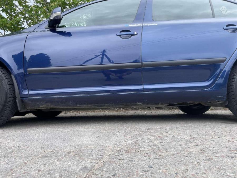 Blue Skoda Octavia 2007 in Klaipeda, with an engine capacity of 1.90 L and mileage of 350 thousand km for 1800 €, photo 5 on AUTOMOTO.COM.LV