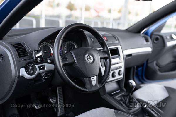 Blue Skoda Octavia 2007 in Tallinn, with an engine capacity of 2.00 L and mileage of 279 thousand km for 3999 €, photo 9 on AUTOMOTO.COM.LV