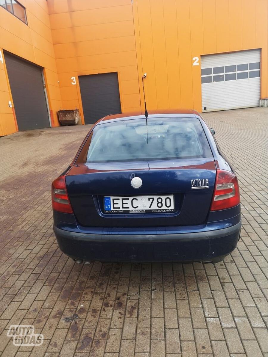 Blue Skoda Octavia 2008 in Vilnius, with an engine capacity of 1.90 L and mileage of 414 thousand km for 1449 €, photo 5 on AUTOMOTO.COM.LV