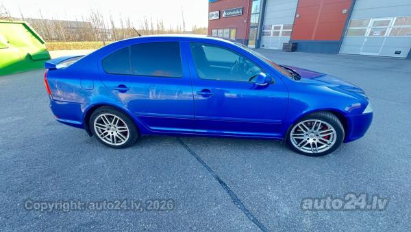 Синий Шкода Октавия 2009 в Таллин, объемом двигателя 2.00 л и пробегом 305 тыс. км за 3800 €, фото 9 на AUTOMOTO.COM.LV