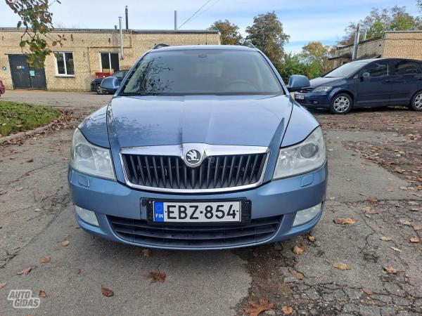 Blue Skoda Octavia 2009 in Telschi, with an engine capacity of 2.00 L and mileage of 300 thousand km for 1450 €, photo 3 on AUTOMOTO.COM.LV