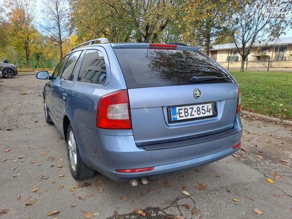 Blue Skoda Octavia 2009 in Telschi, with an engine capacity of 2.00 L and mileage of 300 thousand km for 1450 €, photo 5 on AUTOMOTO.COM.LV