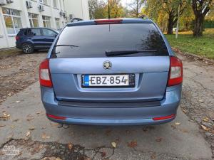 Blue Skoda Octavia 2009 in Telschi, with an engine capacity of 2.00 L and mileage of 300 thousand km for 1450 €, photo 6 on AUTOMOTO.COM.LV