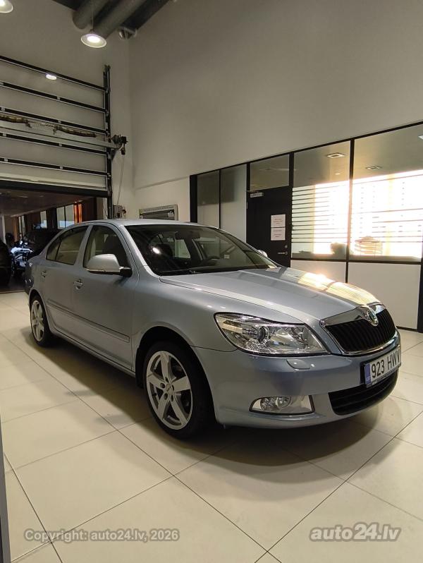 Blue Skoda Octavia 2010 in Tallinn, with an engine capacity of 1.60 L and mileage of 302 thousand km for 3700 €, photo 3 on AUTOMOTO.COM.LV