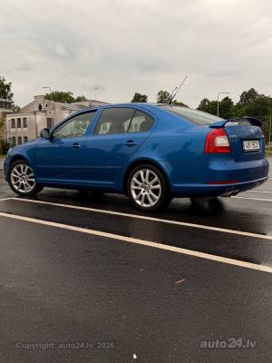 Zils Skoda Octavia 2010 Tallina, ar dzinēja tilpumu 2.00 L un nobraukumu 237 tūkst. km par 5500 €, foto 4 vietnē AUTOMOTO.COM.LV