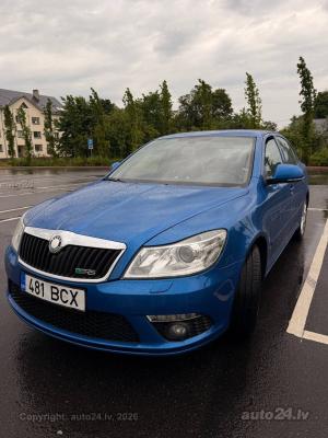 Zils Skoda Octavia 2010 Tallina, ar dzinēja tilpumu 2.00 L un nobraukumu 237 tūkst. km par 5500 €, foto 7 vietnē AUTOMOTO.COM.LV