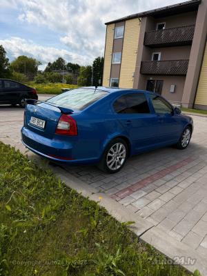 Zils Skoda Octavia 2010 Tallina, ar dzinēja tilpumu 2.00 L un nobraukumu 237 tūkst. km par 5500 €, foto 10 vietnē AUTOMOTO.COM.LV