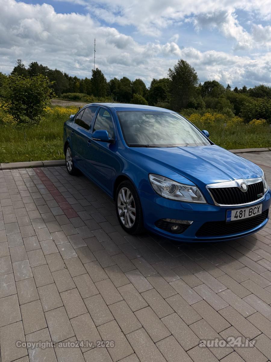 Zils Skoda Octavia 2010 Tallina, ar dzinēja tilpumu 2.00 L un nobraukumu 237 tūkst. km par 5500 €, foto 11 vietnē AUTOMOTO.COM.LV