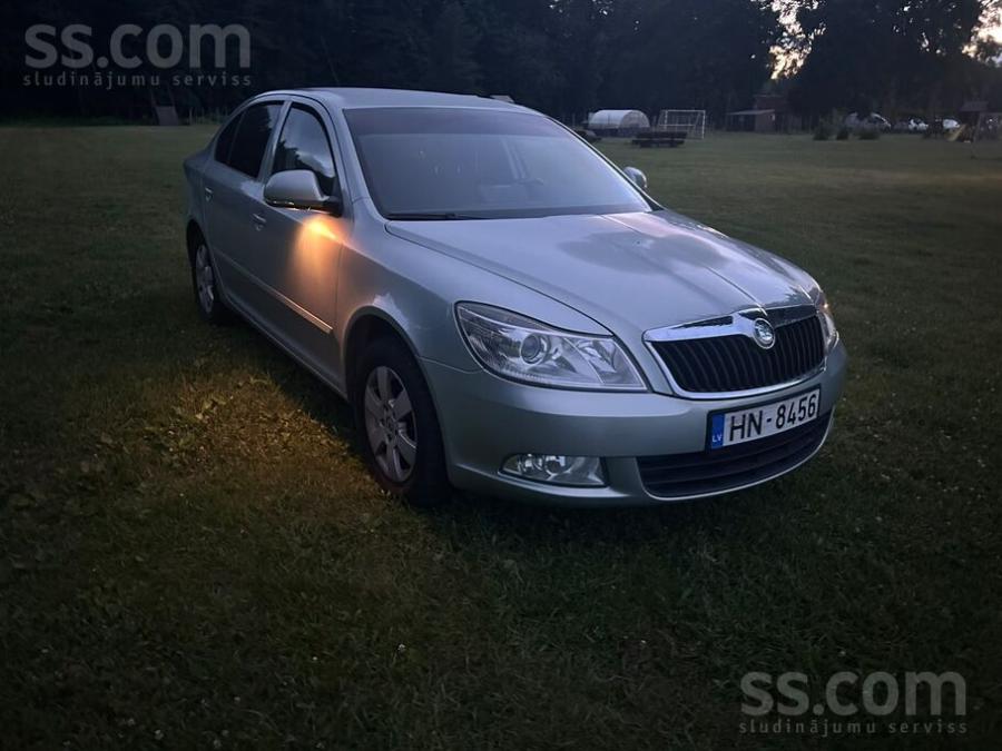 Blue Skoda Octavia 2010 in Riga, with an engine capacity of 1.90 L and mileage of 159 thousand km for 3600 €, photo 7 on AUTOMOTO.COM.LV