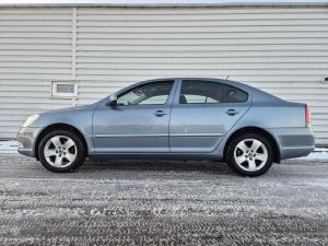 Blue Skoda Octavia 2011 in Taurage, with an engine capacity of 1.60 L and mileage of 240 thousand km for 4200 €, photo 4 on AUTOMOTO.COM.LV