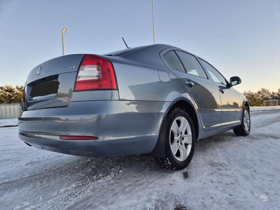 Zils Skoda Octavia 2011 Šilutė, ar dzinēja tilpumu 0.00 L un nobraukumu 235 tūkst. km par 3999 €, foto 4 vietnē AUTOMOTO.COM.LV