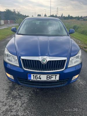 Zils Skoda Octavia 2011 Tallina, ar dzinēja tilpumu 1.20 L un nobraukumu 123 tūkst. km par 3400 €, foto 8 vietnē AUTOMOTO.COM.LV