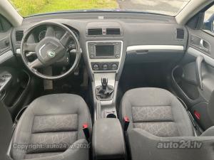 Zils Skoda Octavia 2011 Tallina, ar dzinēja tilpumu 1.20 L un nobraukumu 123 tūkst. km par 3400 €, foto 12 vietnē AUTOMOTO.COM.LV