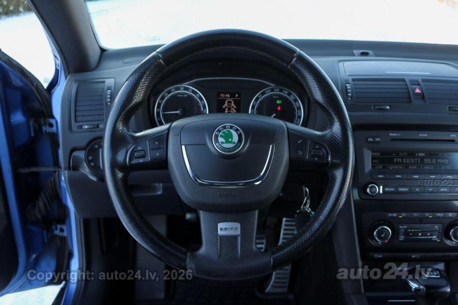 Blue Skoda Octavia 2012 in Tallinn, with an engine capacity of 2.00 L and mileage of 350 thousand km for 4500 €, photo 18 on AUTOMOTO.COM.LV