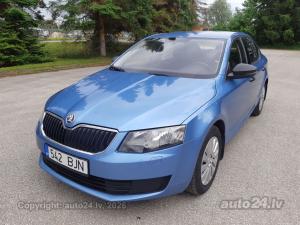 Blue Skoda Octavia 2013 in Viljandi, with an engine capacity of 1.20 L and mileage of 270 thousand km for 3990 €, photo  on AUTOMOTO.COM.LV