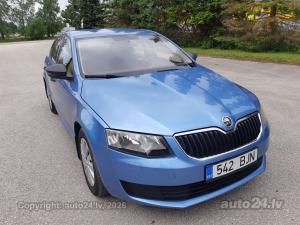 Blue Skoda Octavia 2013 in Viljandi, with an engine capacity of 1.20 L and mileage of 270 thousand km for 3990 €, photo 3 on AUTOMOTO.COM.LV