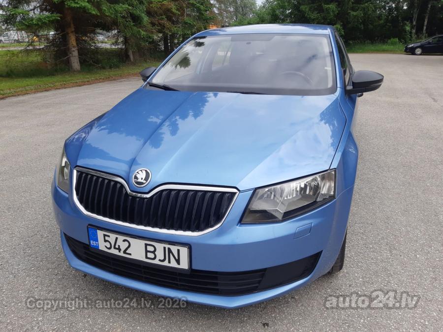 Blue Skoda Octavia 2013 in Viljandi, with an engine capacity of 1.20 L and mileage of 270 thousand km for 3990 €, photo 4 on AUTOMOTO.COM.LV
