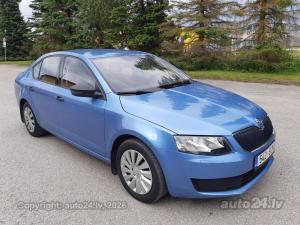 Blue Skoda Octavia 2013 in Viljandi, with an engine capacity of 1.20 L and mileage of 270 thousand km for 3990 €, photo 5 on AUTOMOTO.COM.LV