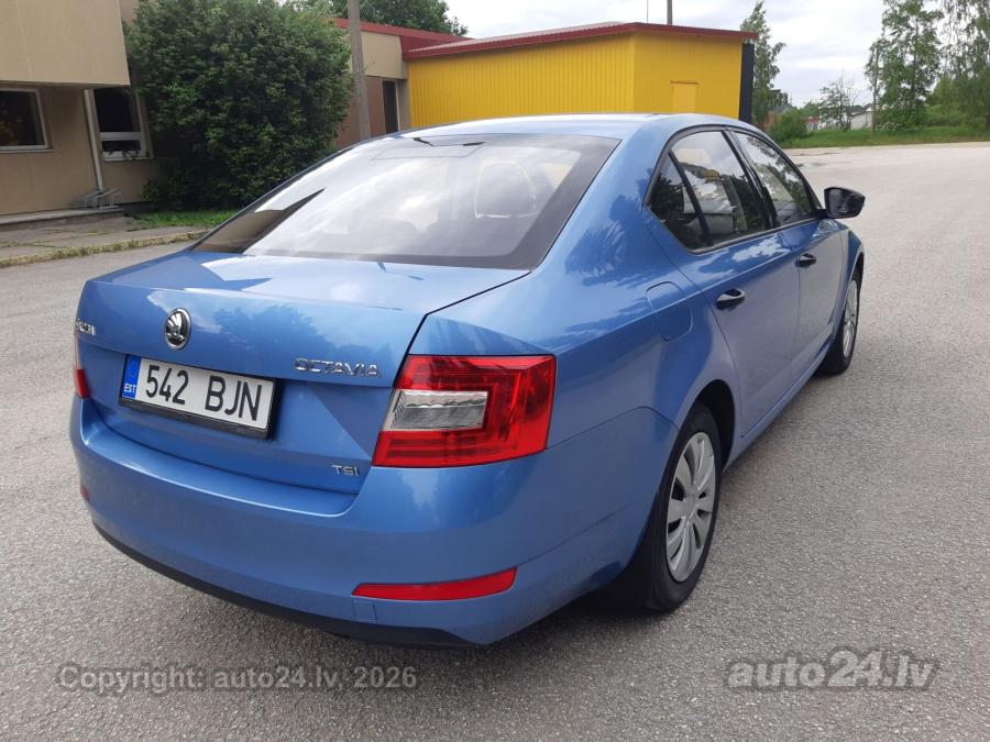Blue Skoda Octavia 2013 in Viljandi, with an engine capacity of 1.20 L and mileage of 270 thousand km for 3990 €, photo 8 on AUTOMOTO.COM.LV