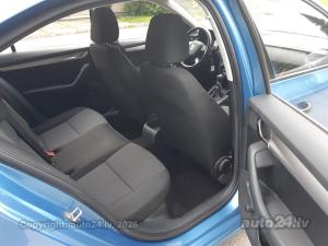 Blue Skoda Octavia 2013 in Viljandi, with an engine capacity of 1.20 L and mileage of 270 thousand km for 3990 €, photo 14 on AUTOMOTO.COM.LV