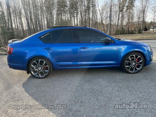 Blue Skoda Octavia 2014 in Tallinn, with an engine capacity of 2.00 L and mileage of 198 thousand km for 13900 €, photo 4 on AUTOMOTO.COM.LV