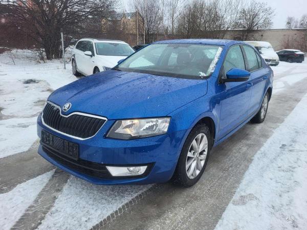 Zils Skoda Octavia 2014 Alīta, ar dzinēja tilpumu 1.20 L un nobraukumu 201 tūkst. km par 3750 €, foto 1 vietnē AUTOMOTO.COM.LV