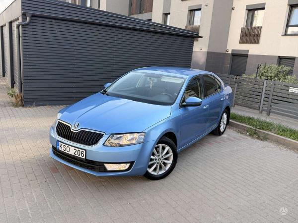 Blue Skoda Octavia 2014 in Vilnius, with an engine capacity of 1.60 L and mileage of 192 thousand km for 6000 €, photo 3 on AUTOMOTO.COM.LV