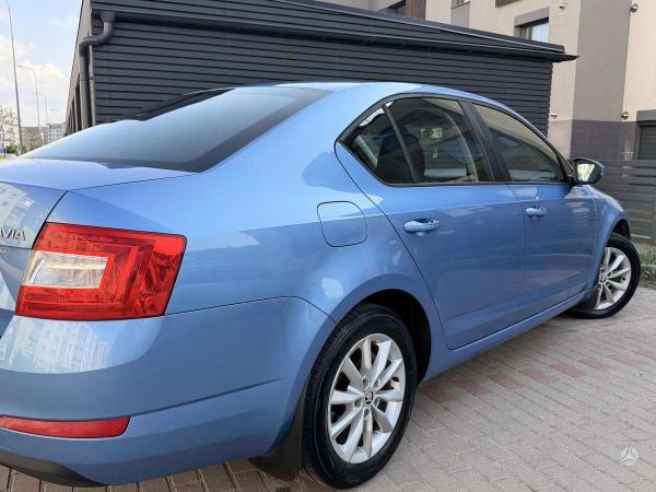 Blue Skoda Octavia 2014 in Vilnius, with an engine capacity of 1.60 L and mileage of 192 thousand km for 6000 €, photo 9 on AUTOMOTO.COM.LV