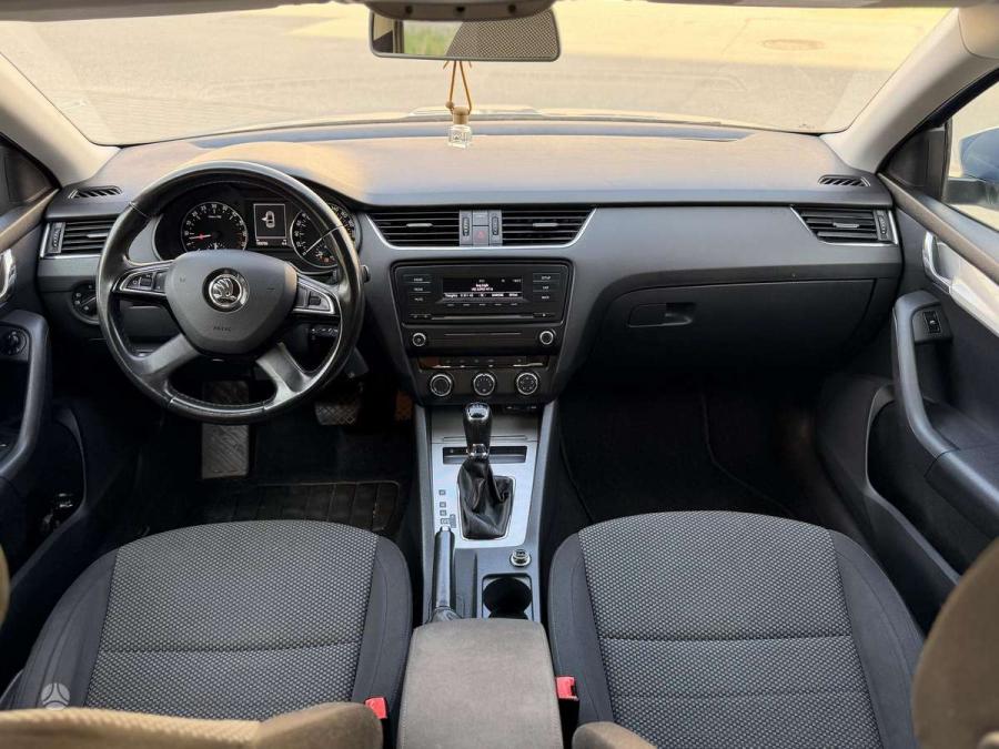 Zils Skoda Octavia 2014 Viļņa, ar dzinēja tilpumu 1.60 L un nobraukumu 192 tūkst. km par 6000 €, foto 18 vietnē AUTOMOTO.COM.LV
