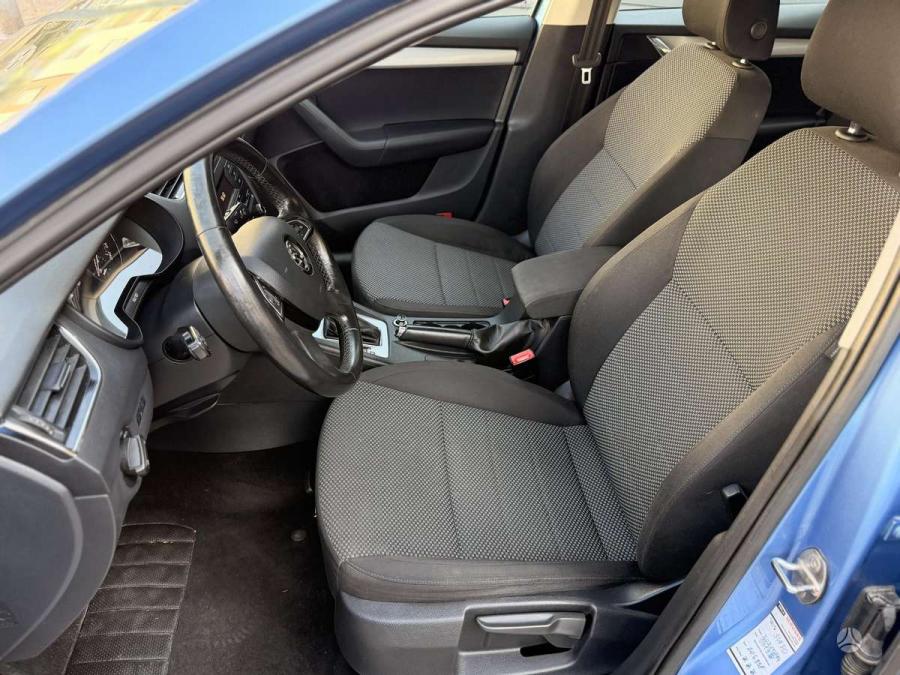 Zils Skoda Octavia 2014 Viļņa, ar dzinēja tilpumu 1.60 L un nobraukumu 192 tūkst. km par 6000 €, foto 19 vietnē AUTOMOTO.COM.LV