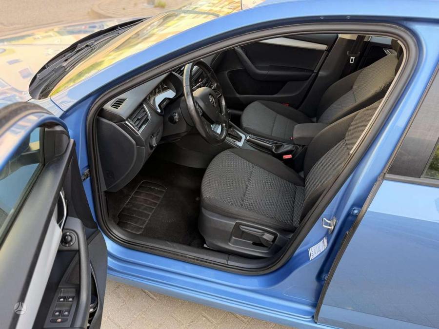 Zils Skoda Octavia 2014 Viļņa, ar dzinēja tilpumu 1.60 L un nobraukumu 192 tūkst. km par 6000 €, foto 20 vietnē AUTOMOTO.COM.LV
