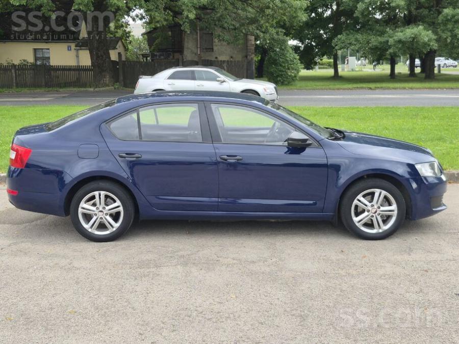 Blue Skoda Octavia 2014 in Riga, with an engine capacity of 1.20 L and mileage of 170 thousand km for 4300 €, photo 7 on AUTOMOTO.COM.LV