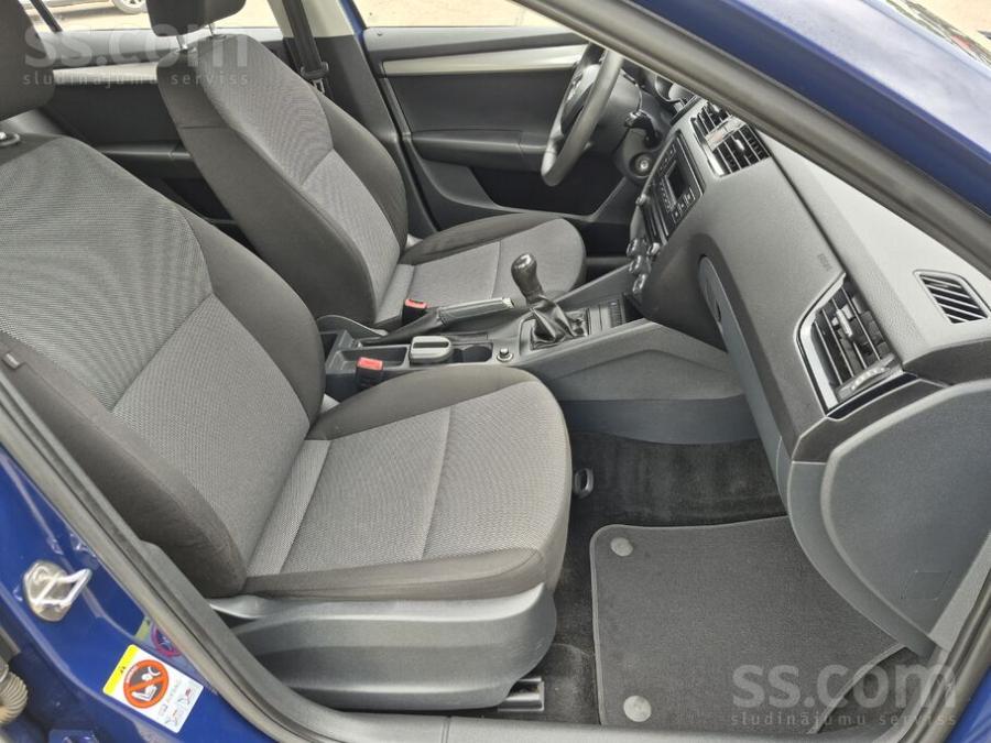 Blue Skoda Octavia 2014 in Riga, with an engine capacity of 1.20 L and mileage of 170 thousand km for 4300 €, photo 13 on AUTOMOTO.COM.LV