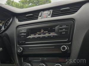 Blue Skoda Octavia 2014 in Riga, with an engine capacity of 1.20 L and mileage of 170 thousand km for 4300 €, photo 18 on AUTOMOTO.COM.LV