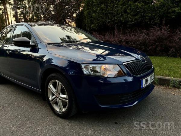 Zils Skoda Octavia 2014 Rīga, ar dzinēja tilpumu 1.20 L un nobraukumu 170 tūkst. km par 5500 €, foto 8 vietnē AUTOMOTO.COM.LV