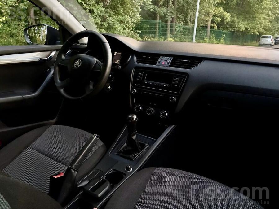 Blue Skoda Octavia 2014 in Riga, with an engine capacity of 1.20 L and mileage of 170 thousand km for 5500 €, photo 17 on AUTOMOTO.COM.LV