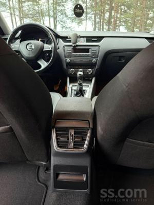 Zils Skoda Octavia 2014 Talsi, ar dzinēja tilpumu 1.60 L un nobraukumu 314 tūkst. km par 3300 €, foto 12 vietnē AUTOMOTO.COM.LV