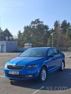 Zils Skoda Octavia 2015 Cēsis, ar dzinēja tilpumu 1.40 L un nobraukumu 185 tūkst. km par 6700 €, foto  vietnē AUTOMOTO.COM.LV