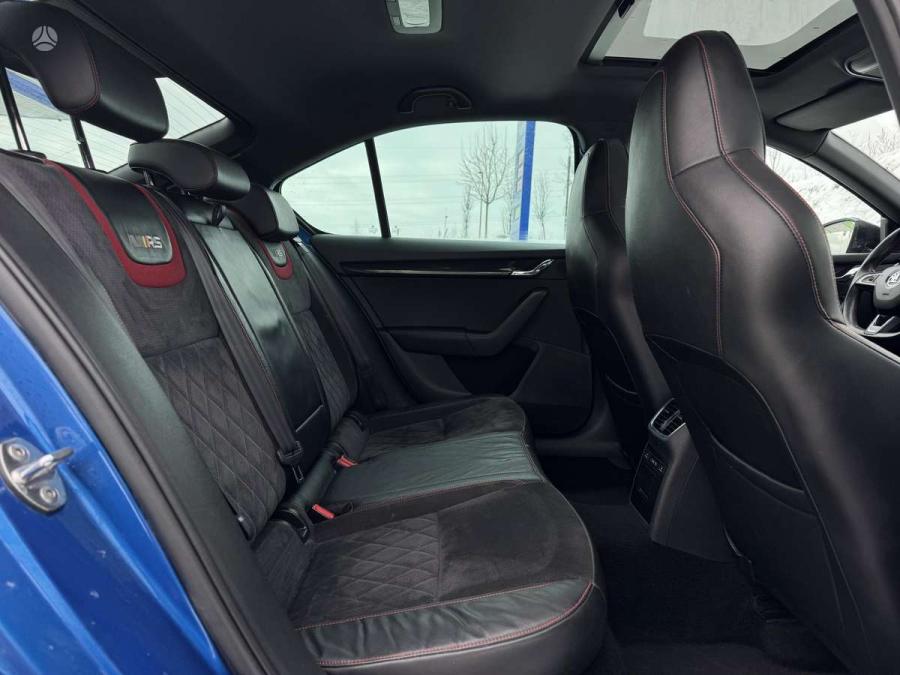 Blue Skoda Octavia 2017 in Vilnius, with an engine capacity of 1.97 L and mileage of 271 thousand km for 11990 €, photo 19 on AUTOMOTO.COM.LV