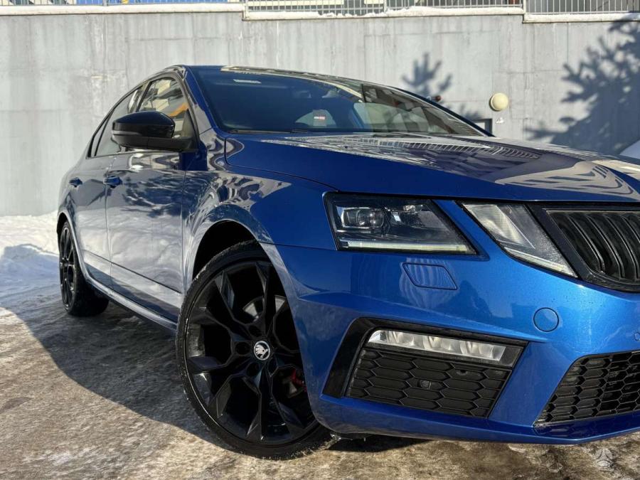 Blue Skoda Octavia 2017 in Vilnius, with an engine capacity of 1.97 L and mileage of 272 thousand km for 11690 €, photo 9 on AUTOMOTO.COM.LV