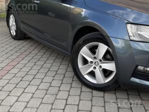 Zils Skoda Octavia 2017 Rīga, ar dzinēja tilpumu 1.60 L un nobraukumu 230 tūkst. km par 7900 €, foto 14 vietnē AUTOMOTO.COM.LV