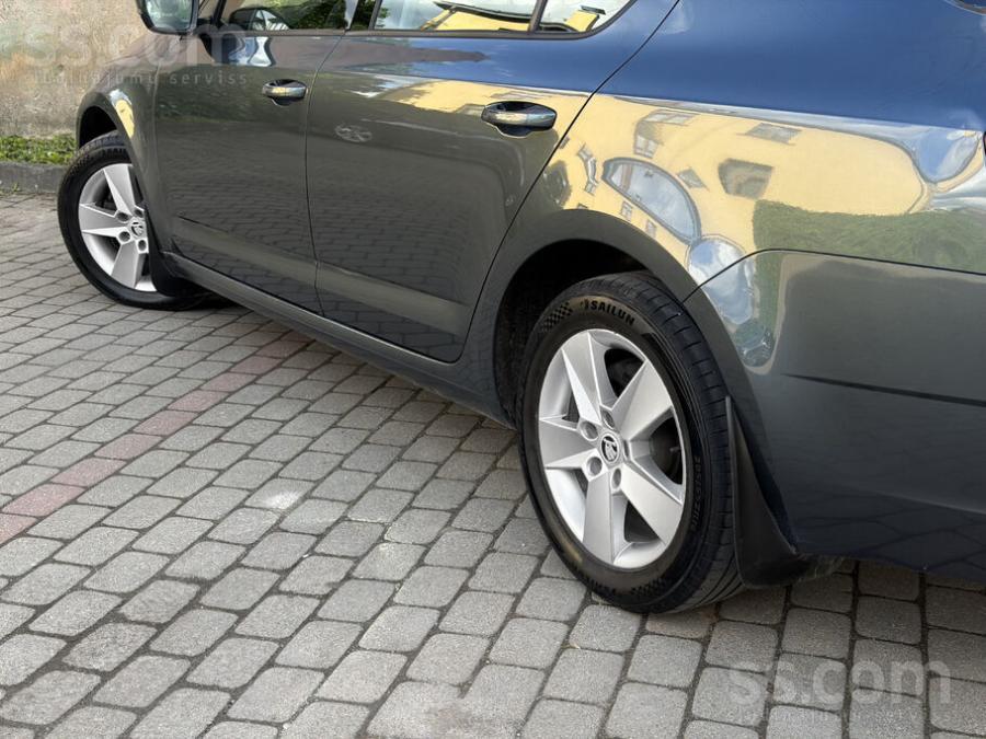 Zils Skoda Octavia 2017 Rīga, ar dzinēja tilpumu 1.60 L un nobraukumu 230 tūkst. km par 7900 €, foto 16 vietnē AUTOMOTO.COM.LV