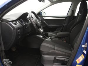 Blue Skoda Octavia 2017 in Vilnius, with an engine capacity of 1.60 L and mileage of 147 thousand km for 10399 €, photo 5 on AUTOMOTO.COM.LV