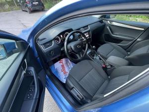 Blue Skoda Octavia 2017 in Vilnius, with an engine capacity of 1.60 L and mileage of 245 thousand km for 7800 €, photo 11 on AUTOMOTO.COM.LV