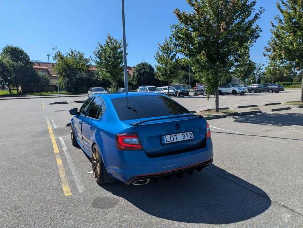 Blue Skoda Octavia 2017 in Klaipeda, with an engine capacity of 1.98 L and mileage of 80 thousand km for 16900 €, photo 4 on AUTOMOTO.COM.LV