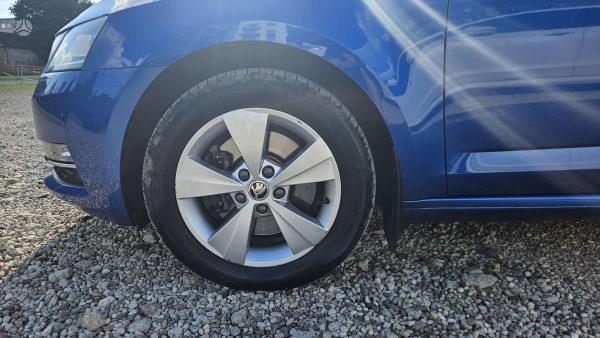 Blue Skoda Octavia 2018 in Vilnius, with an engine capacity of 1.98 L and mileage of 46 thousand km for 16900 €, photo 10 on AUTOMOTO.COM.LV