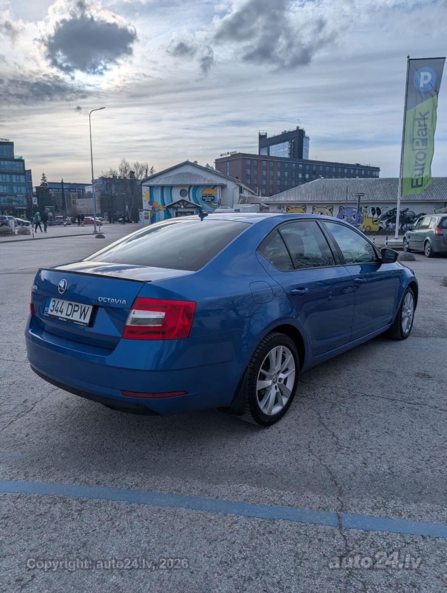 Zils Skoda Octavia 2020 Tallina, ar dzinēja tilpumu 1.50 L un nobraukumu 115 tūkst. km par 12900 €, foto 3 vietnē AUTOMOTO.COM.LV