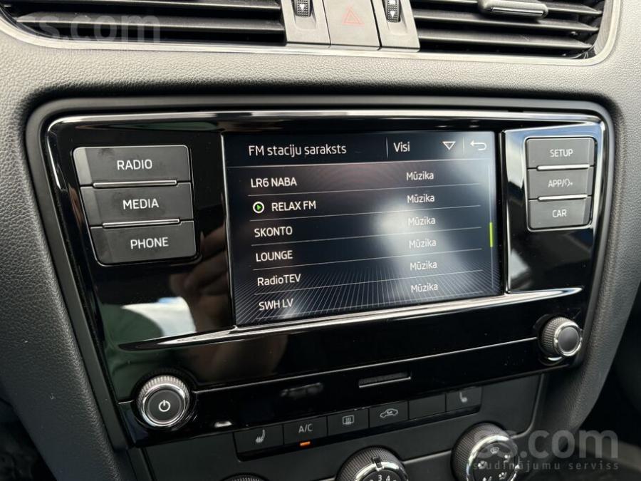 Zils Skoda Octavia 2020 Rīga, ar dzinēja tilpumu 1.00 L un nobraukumu 100 tūkst. km par 9900 €, foto 30 vietnē AUTOMOTO.COM.LV
