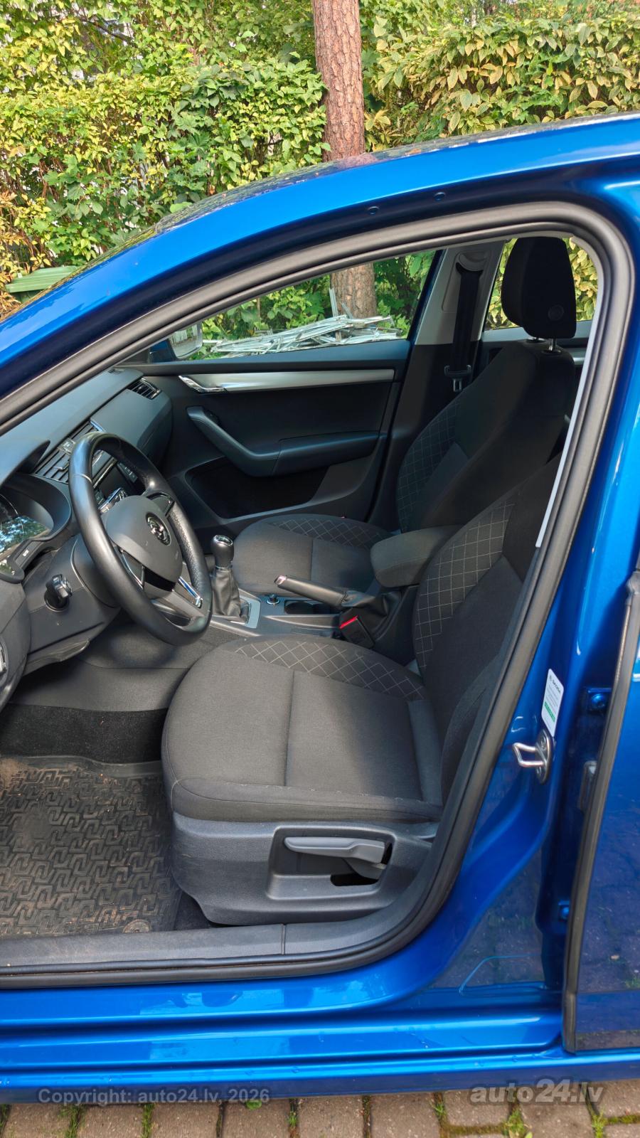 Blue Skoda Octavia 2020 in Tallinn, with an engine capacity of 1.00 L and mileage of 66 thousand km for 11000 €, photo 7 on AUTOMOTO.COM.LV